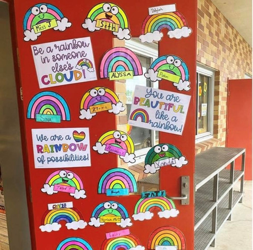 Rainbow Door Sign! | Miss Resourcefulness
