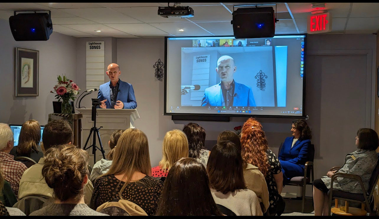 The Blackpool Mediumship Experience | Philip & Kerry