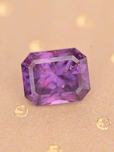Color-shift Sapphire 1.25ct | Magus Gems