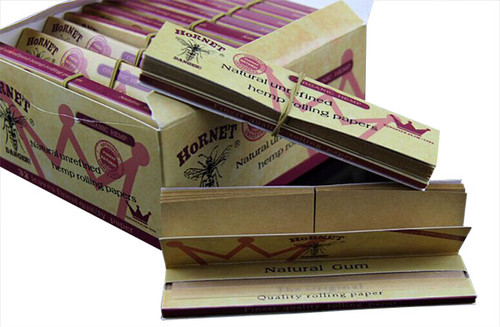 Hornet king size with cards | Bongzilla