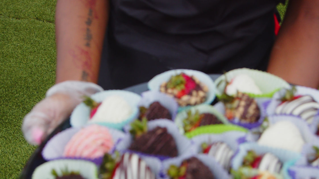 HOME | Gift Me Chocolate ENT