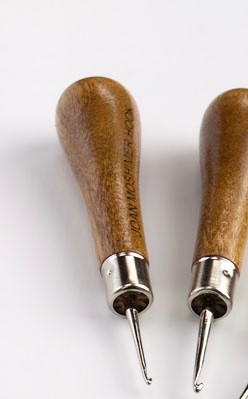 Moshimer Rug Hook | Blue Heron Rug