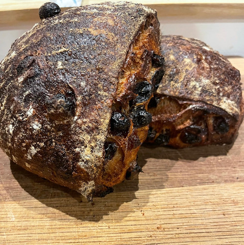 VANER raisin sourdough-bread | BRØD