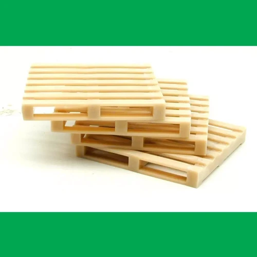 PALLET PALLETS 48" X 48" QUANTITY 4 RESIN 1/24 G SCALE | That Train Place