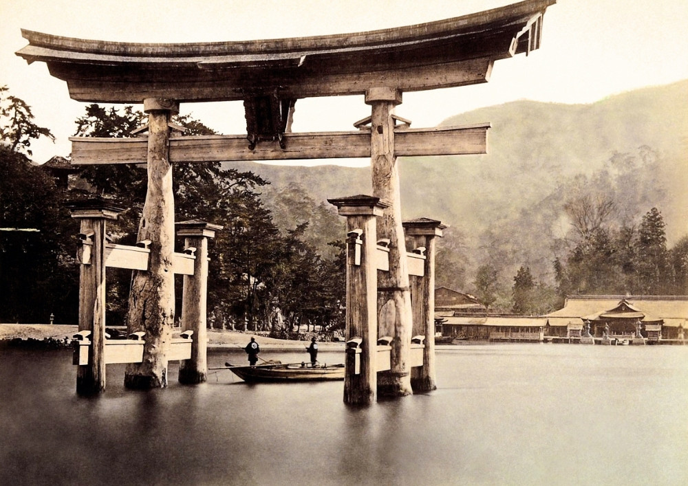 Doomsday in Hiroshima: The Unveiling of the Atomic Bomb Tragedy