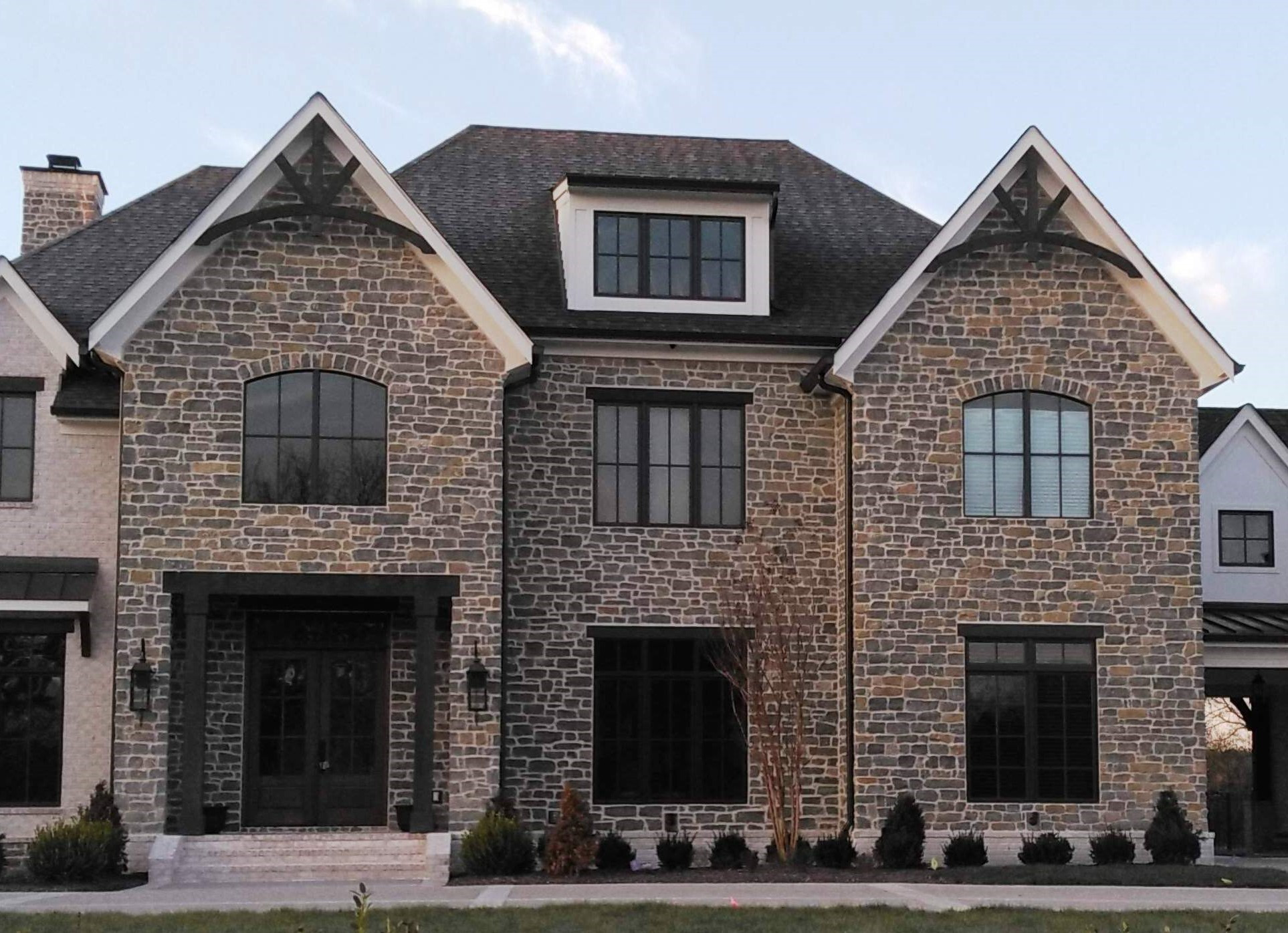 Kentucky Fieldstone, 00249623-a6ea-457f-8543-6e2dd829a516