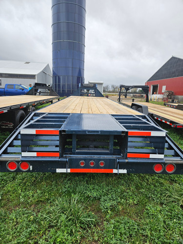 Longhorn GN 32' Flatbed *FLEX TUBE* | Ganske Trailer Sales