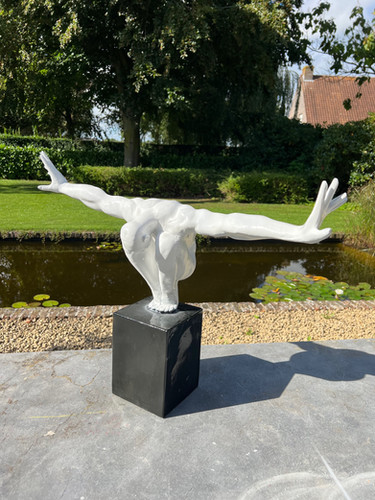 Atleet op sokkel wit 45 x 75 cm | Sculptures Paradise
