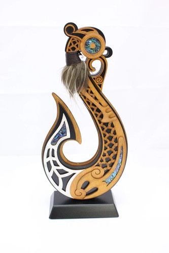 LARGE HOOK TROPHY | Pounamu Queensland