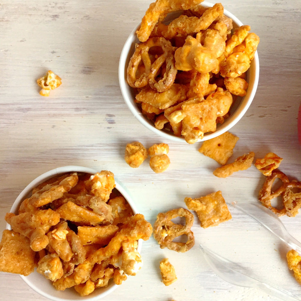 Cheesy Caramel Snack Mix