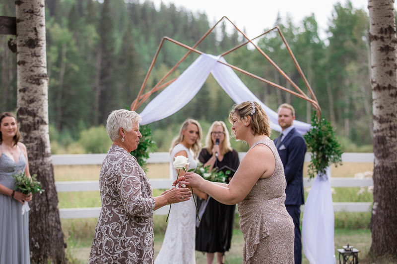 Folk Tree Lodge - A Stunning Bragg Creek Wedding