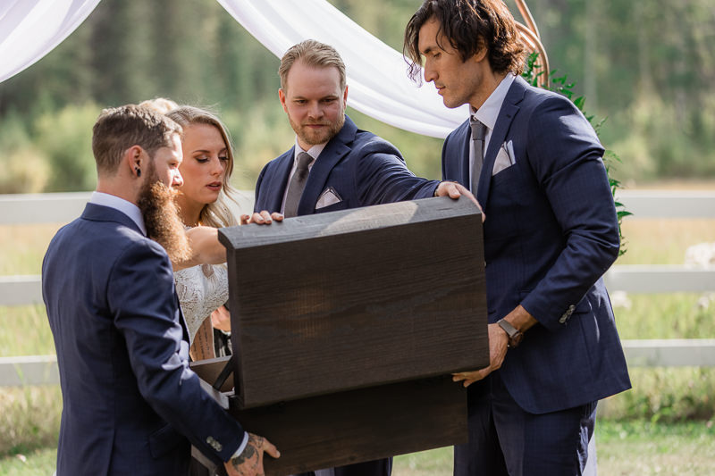 Folk Tree Lodge - A Stunning Bragg Creek Wedding
