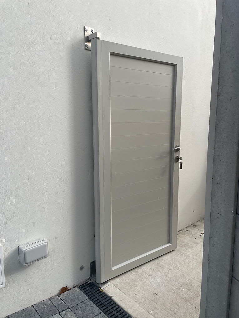 Carton GatesComposite Gates Aluminium Gates Electric Gates Celbridge Co ...