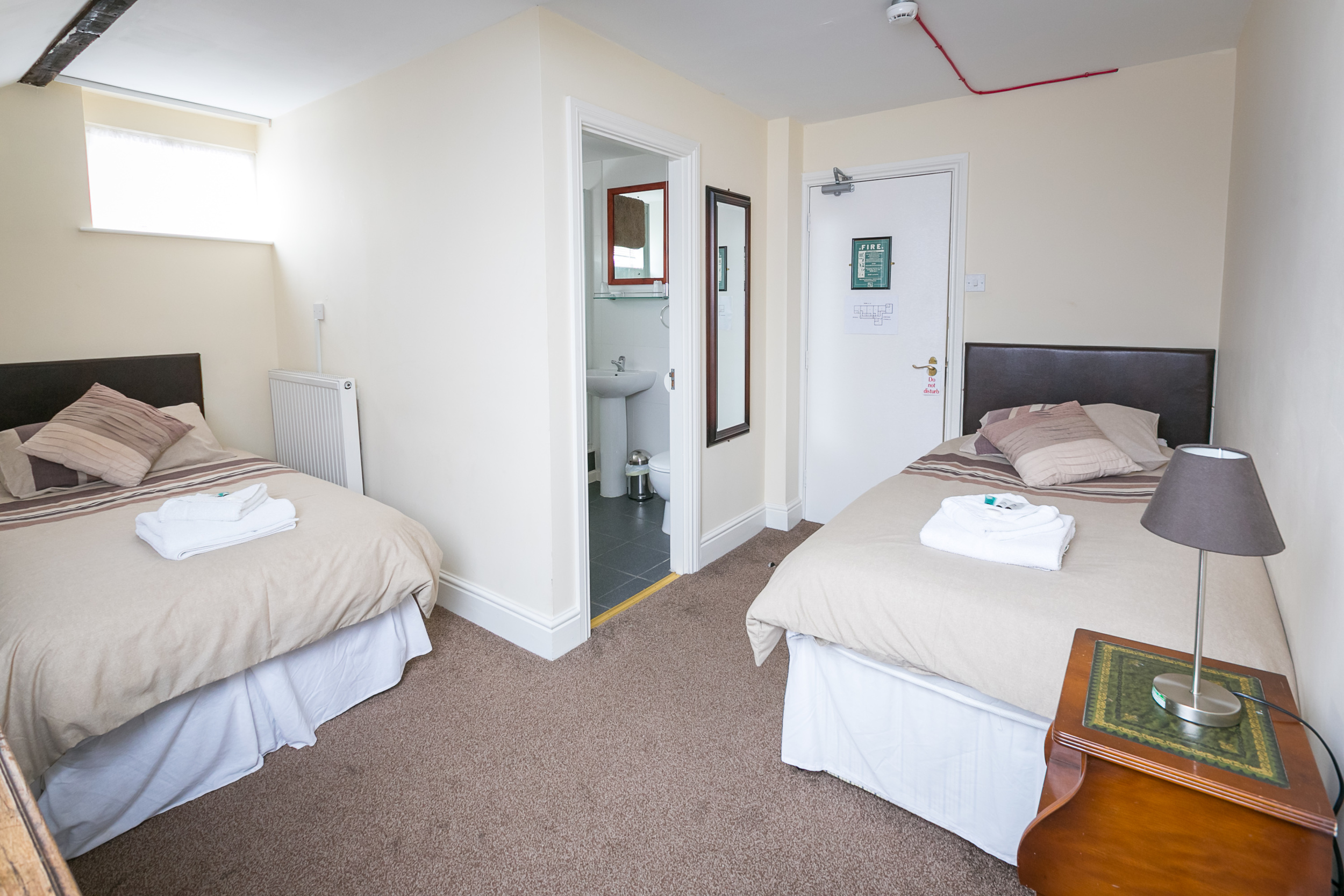 THE STAR INN | Richmond Hill