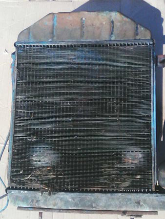 2462 Fordson Dexta radiator | Pocock