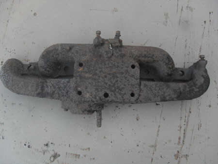 0697 Fordson N Manifold | Pocock