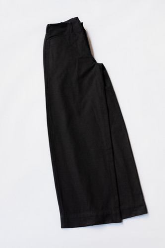 Factor's Pipe Leg Trouser in Black Denim | Factor's