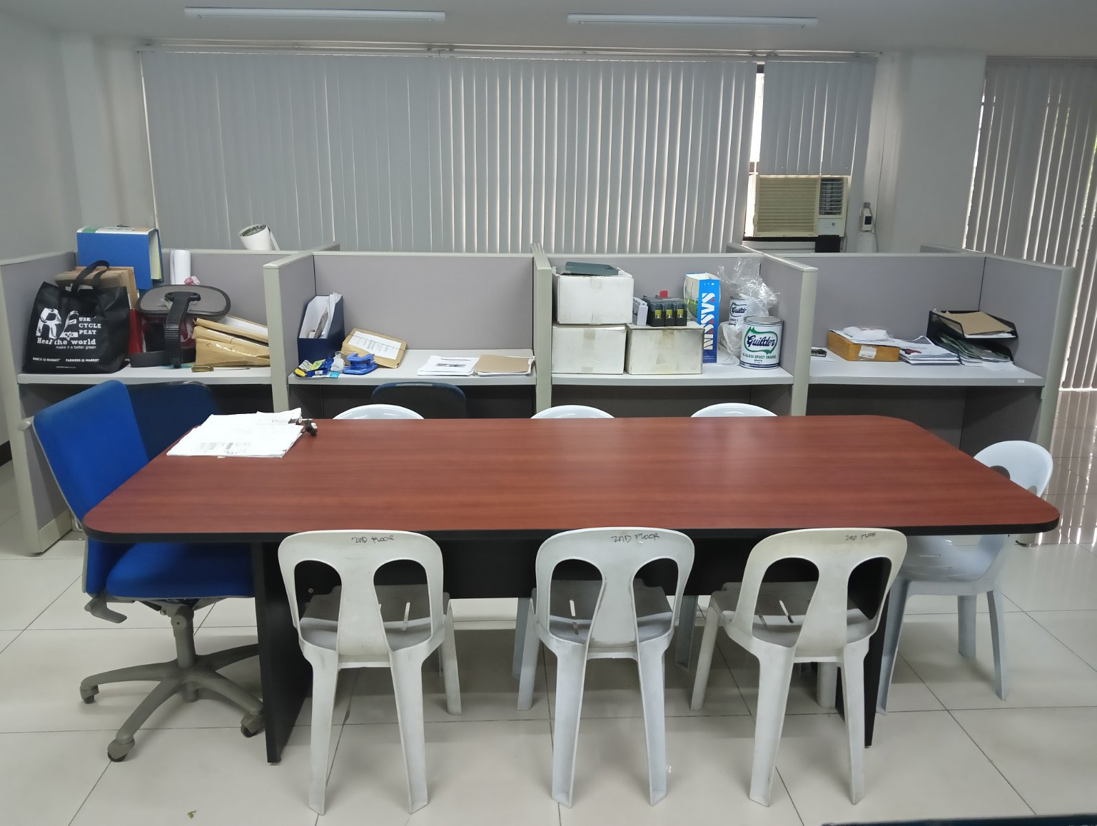 Customer Lounge