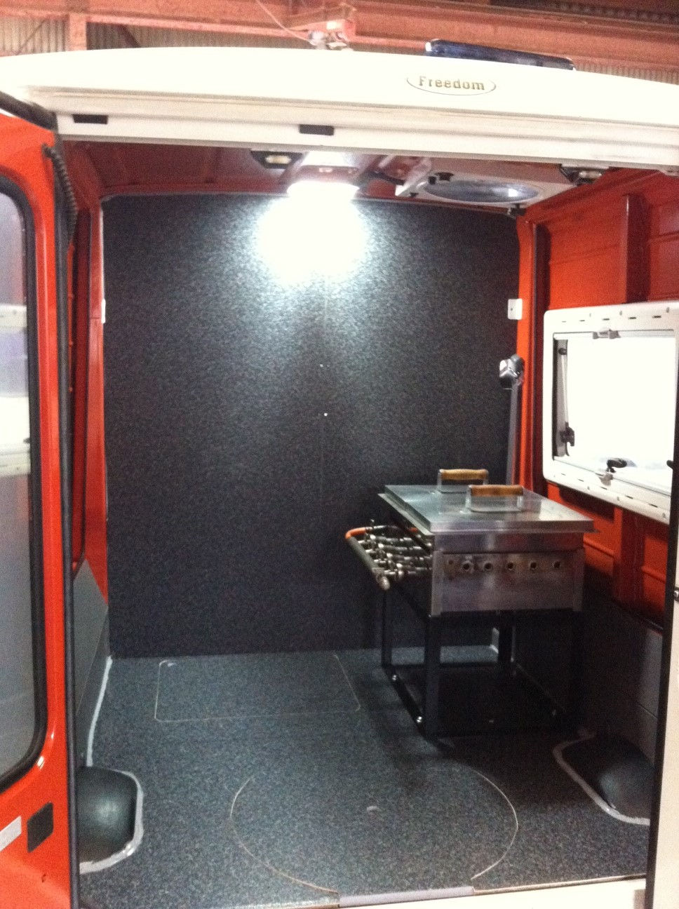 Nadis Development 愛知県の自動車特殊架装