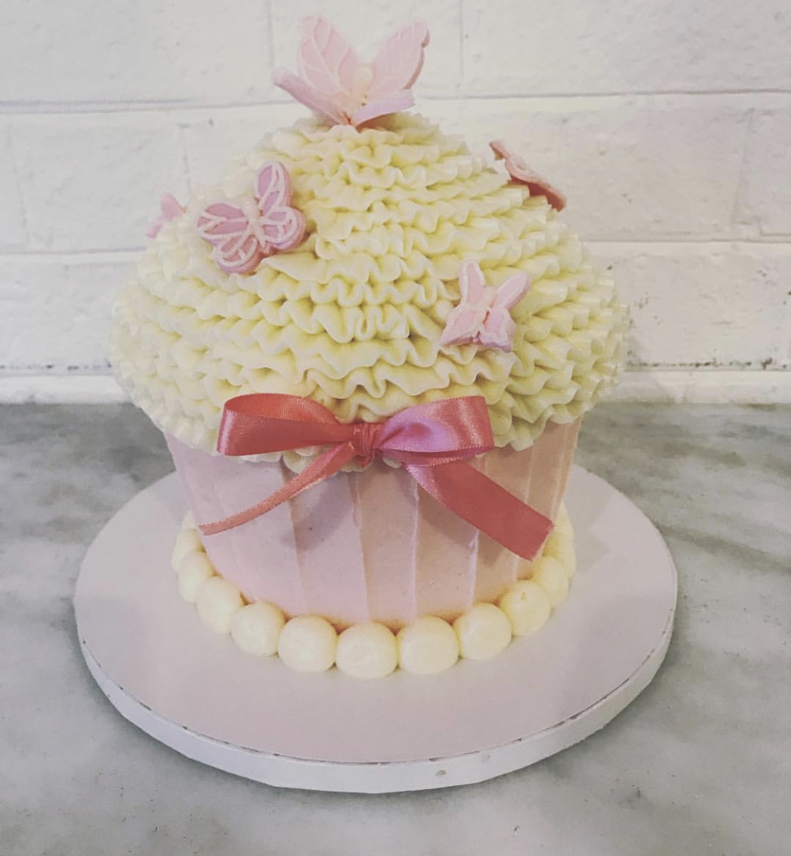 SHAPED CAKES | iveycake