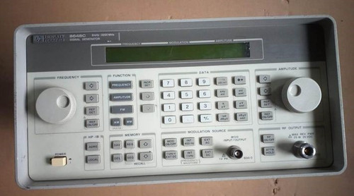HP 8648C Signal Generator (9khz-3200Mhz) | rescience