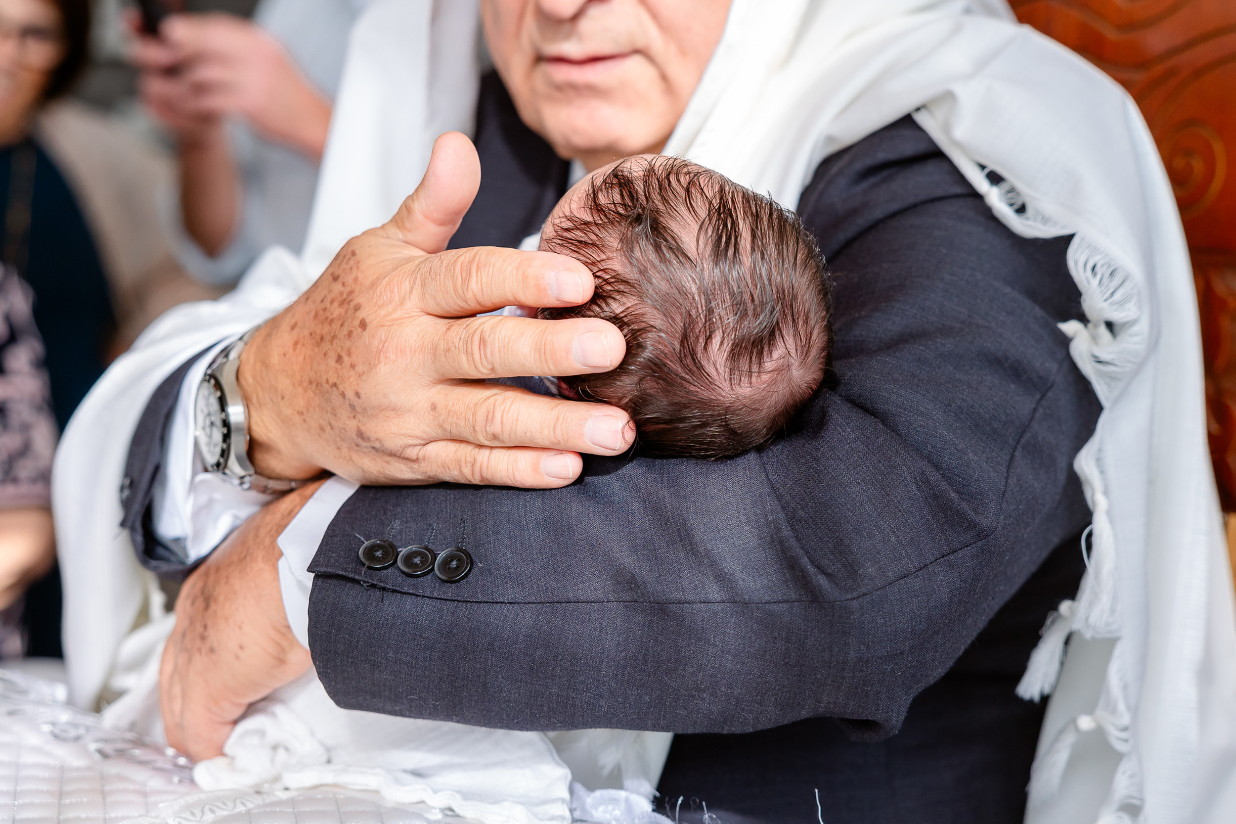 BRIT MILAH | Ingrid Muller