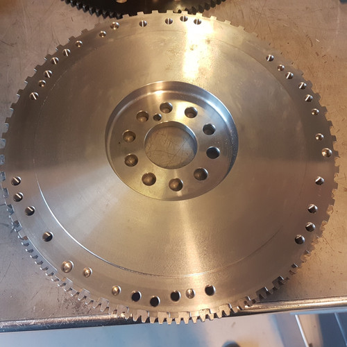 Flywheel Volvo white engine with integrated starter ring | Raketibaas