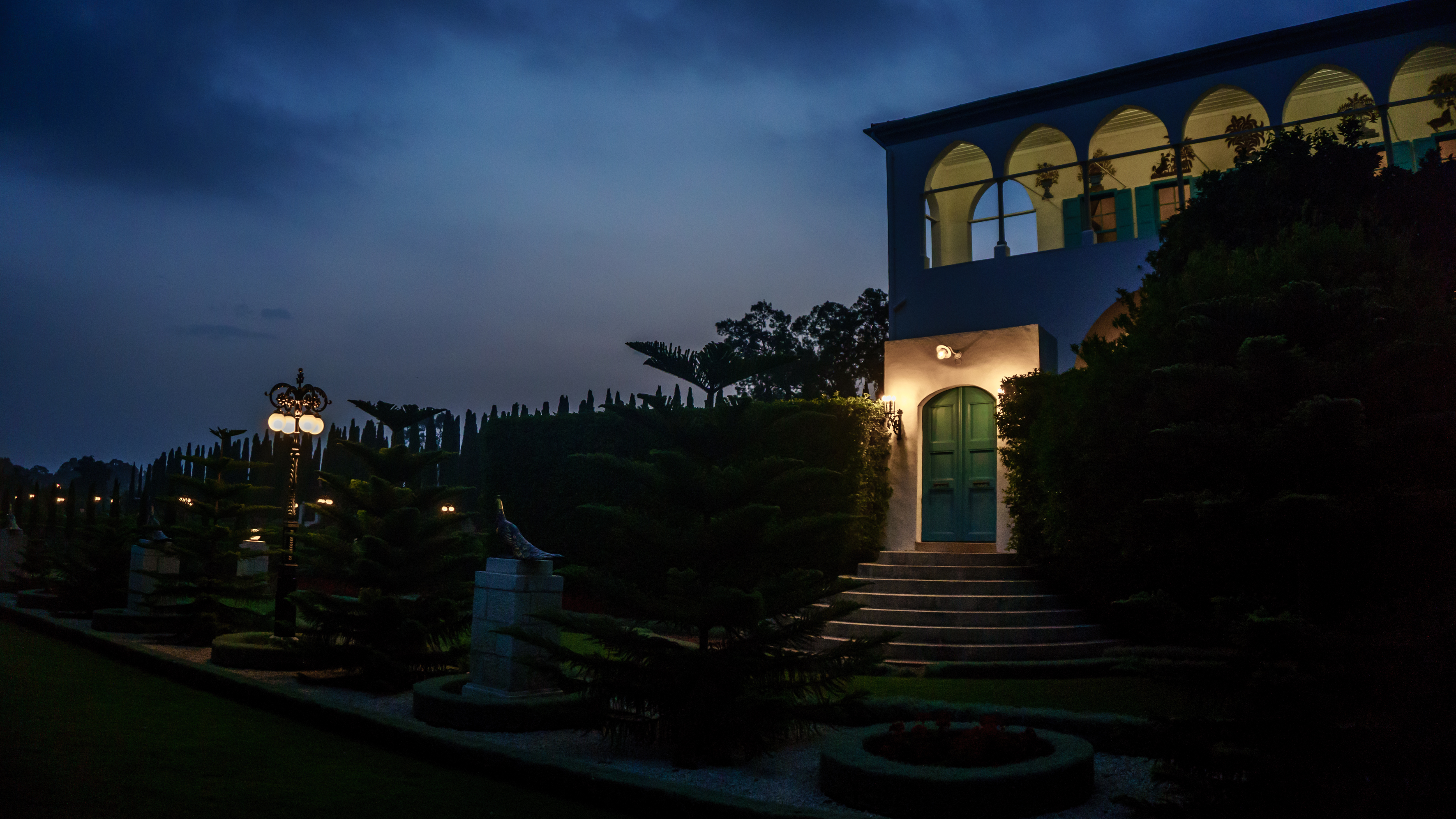 Mansion of Bahjí | luminouspot