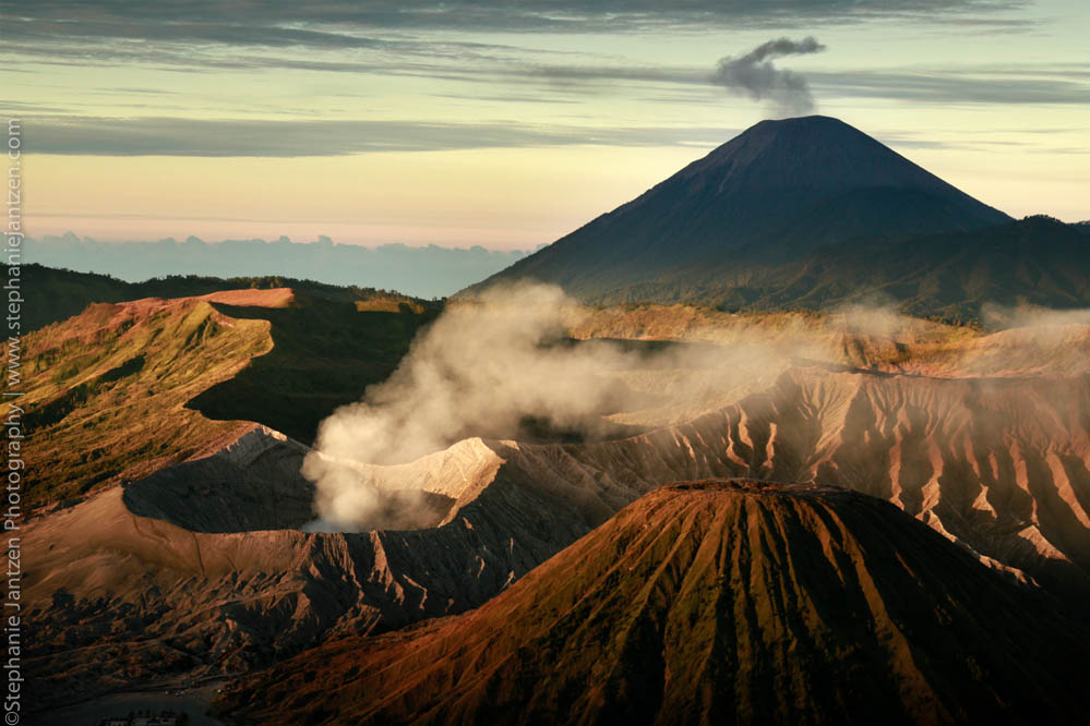 JAVA | Photos - Stephanie JANTZEN