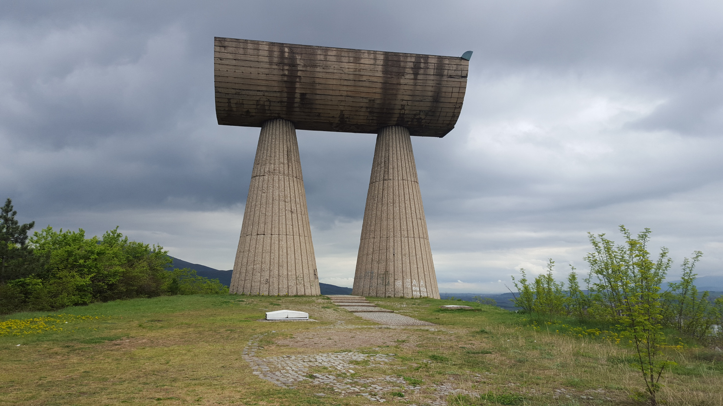 Spomenik Database | The Miner's Monument at Mitrovica
