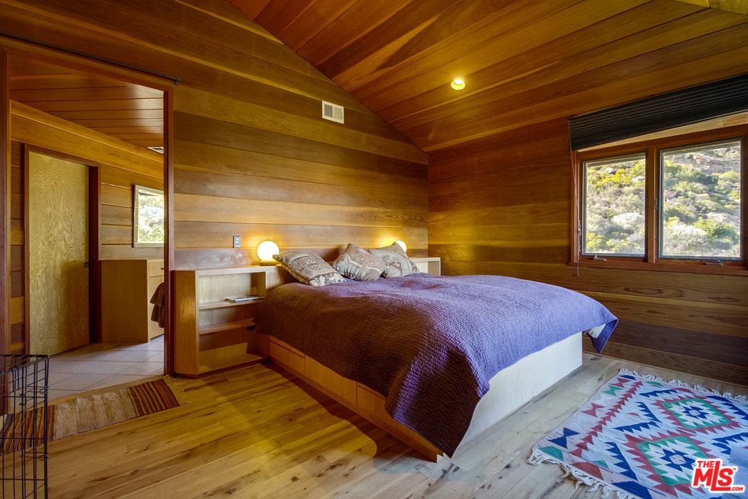 Redwood Cladding the Cedar alternative - Premium Weatherboard Timber ...