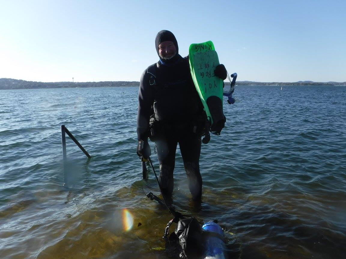 RALPH SINGLETON | Aqua Hands