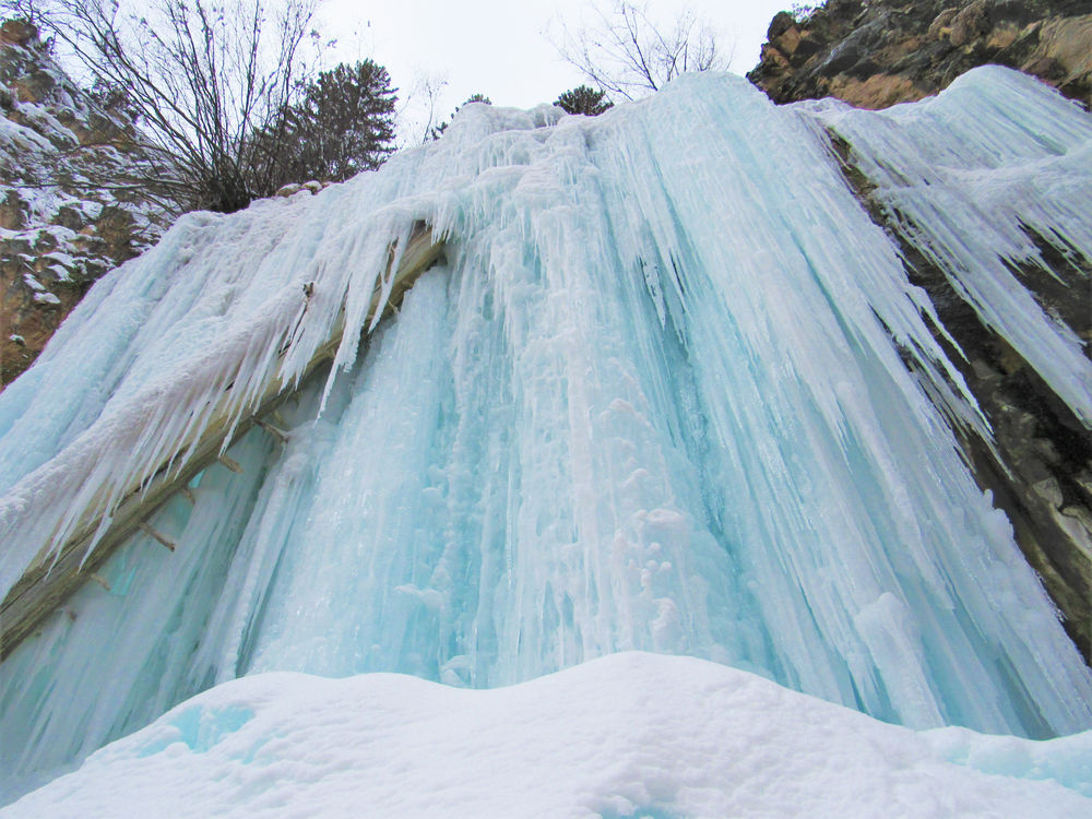 Colorado Winter Gems: Rifle Falls & Ice Caves