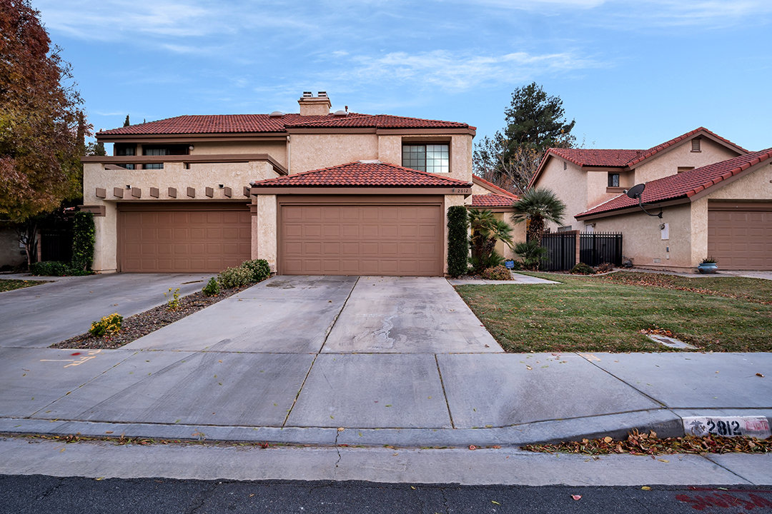 West Lancaster Townhouse | Paulauskas Realty