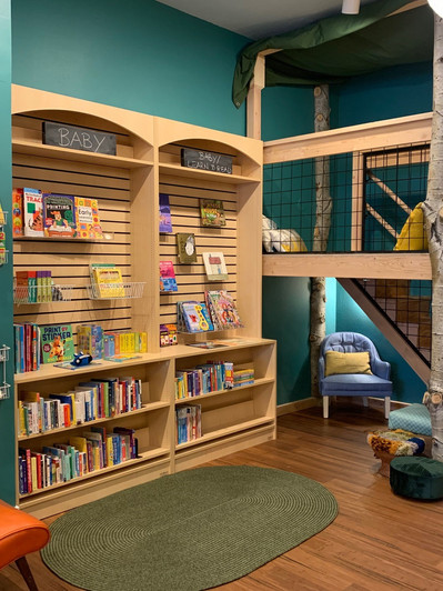 Wall Table Display | Franklin Fixtures, LLC