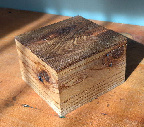 Sugi box, Japanese Elm top | Haguruma Kuruma