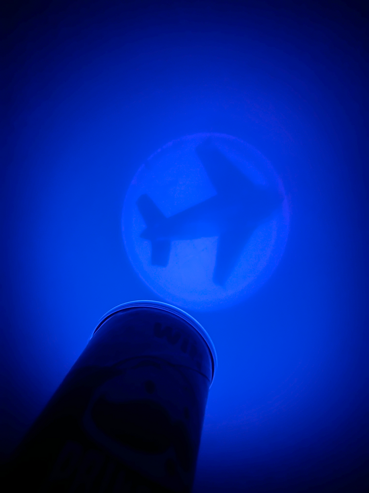 DIY Pringles tube projector