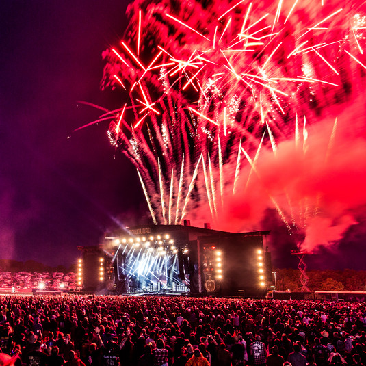 Creative Engineering | Luminous Show Technology