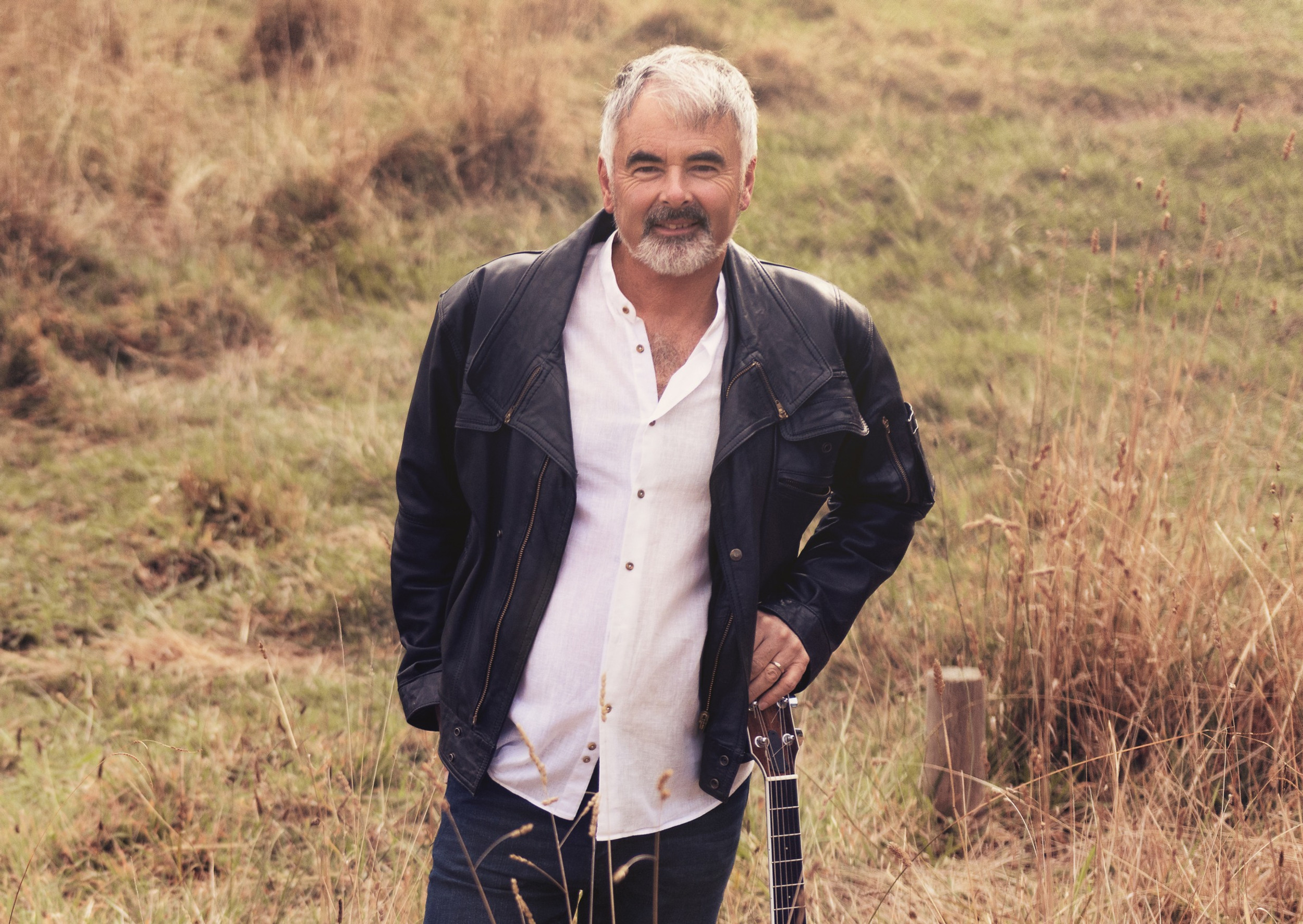 Simon Jones Music | Adelaide | Guitar Teacher and Repairs Duo Trio and ...