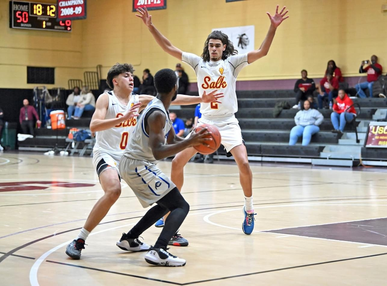 Salk uses big second half run to improve to 2-0