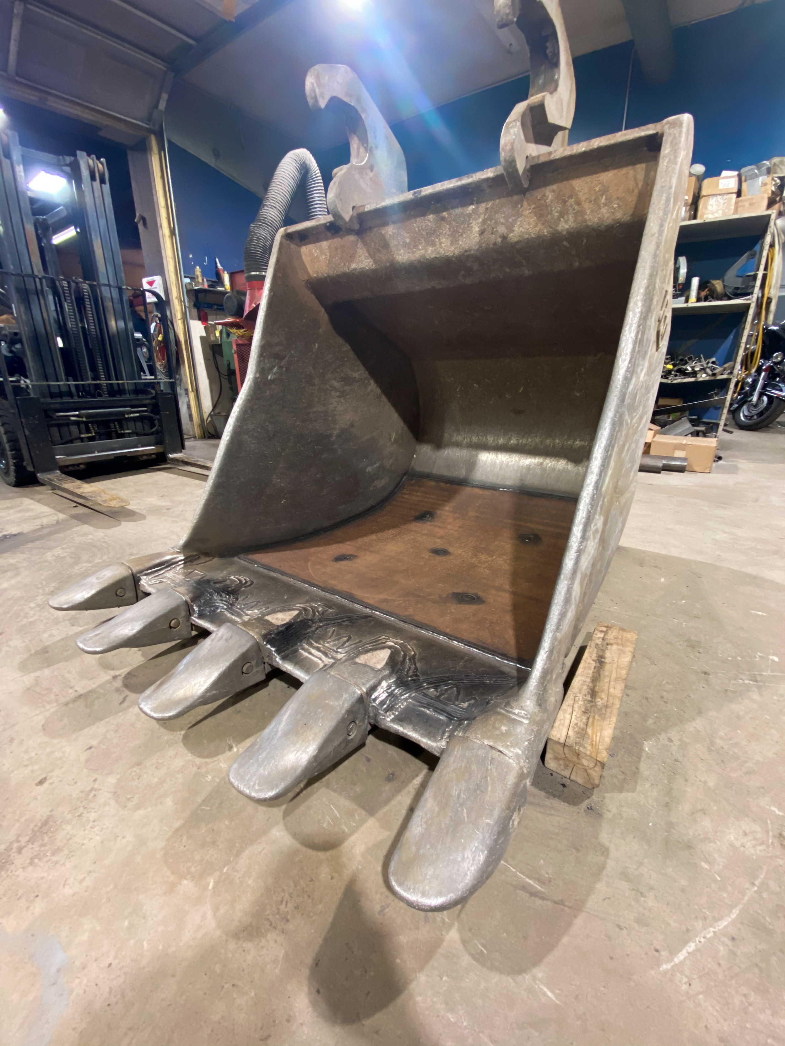 Excavator Bucket Repairs | Arc Industries Inc