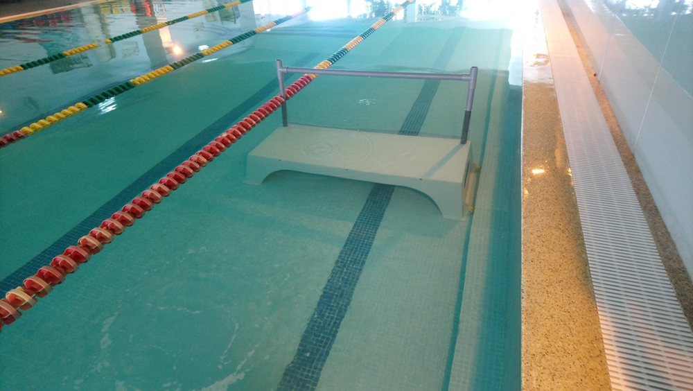 Swimming platforms delivered to international swimming school