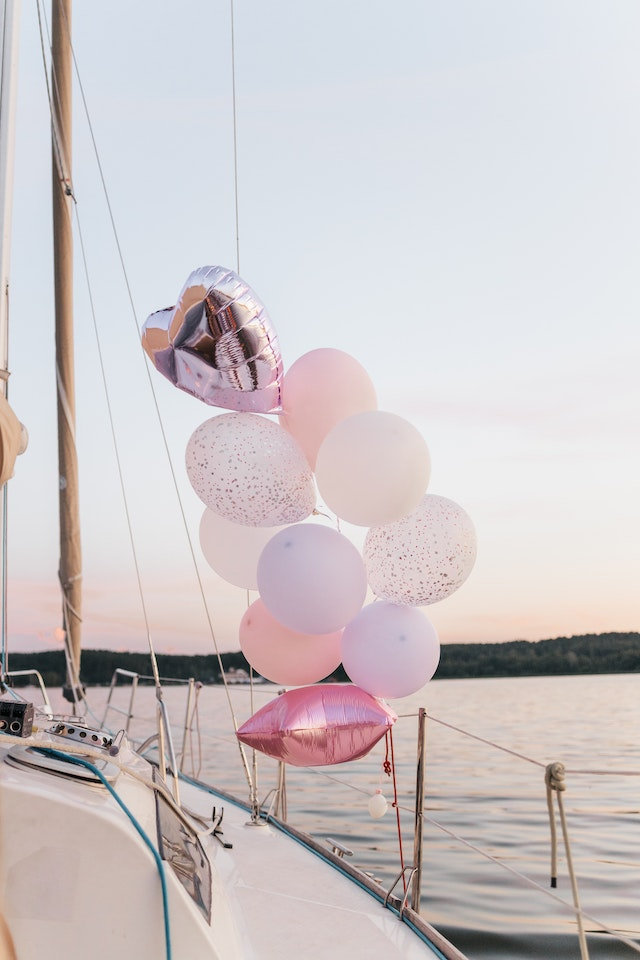 5 Reasons to Host Your Engagement Party on a Boat