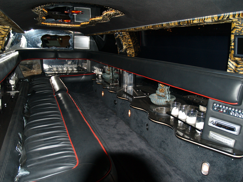 Lincoln Ultra Stretch Limo | Ali Baba Limo