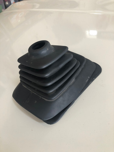 Volvo 240 Shift Boot | Volvo Enthusiast Gr