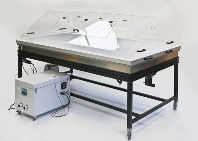 Product Spotlight: Conservation Tables – Suction, Vacuum, Illuminated ...