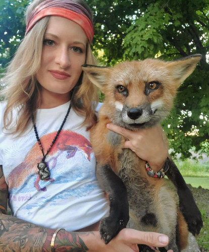 Finnegan fox leaps for a mouse in the snow T-shirt! | Saveafox