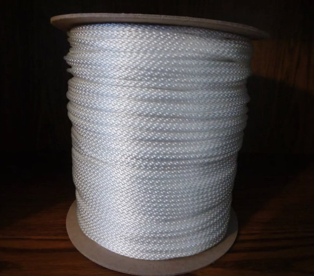 Dacron: A Reliable Polyester Rope