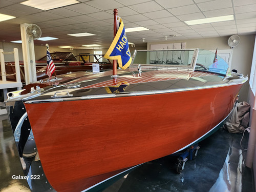 2020 24' Hacker-Craft Runabout | Bergersen Boat Co.