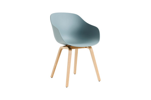 HAY AAC 222 Oak base | Chairpoint